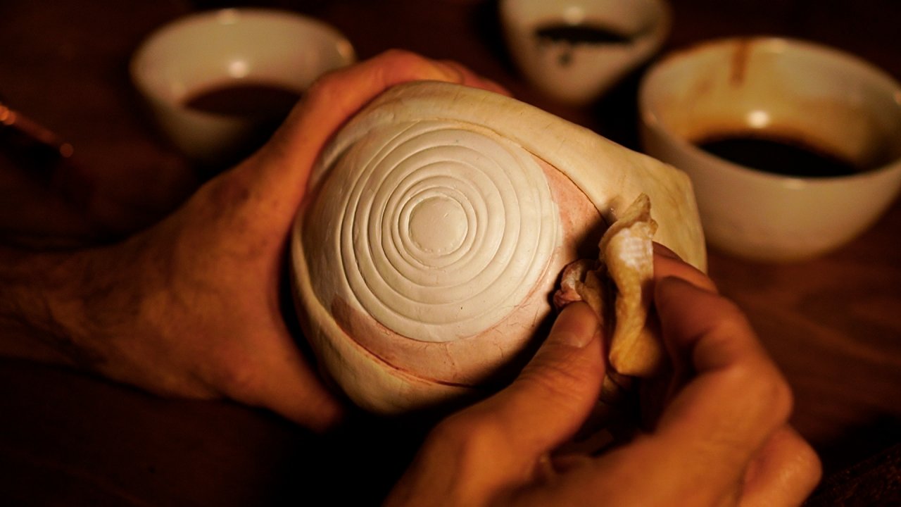 How To Use Clay and DIY Watercolors to Craft Creepy Eyeball Planters | HGTV