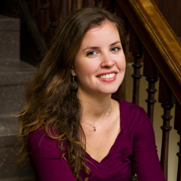 Elise Linscott - HGTV Contributor | HGTV