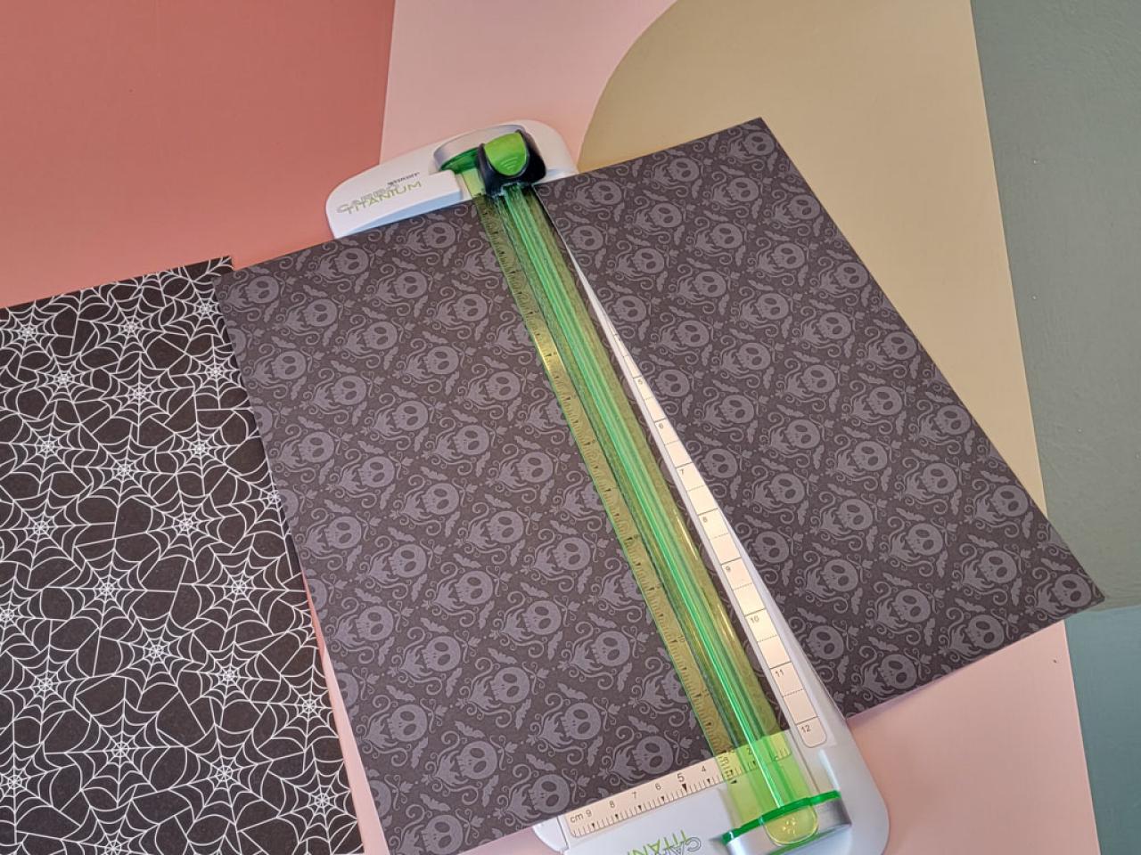 Halloween Party Game Touch-and-Feel for Kids or Adults | HGTV