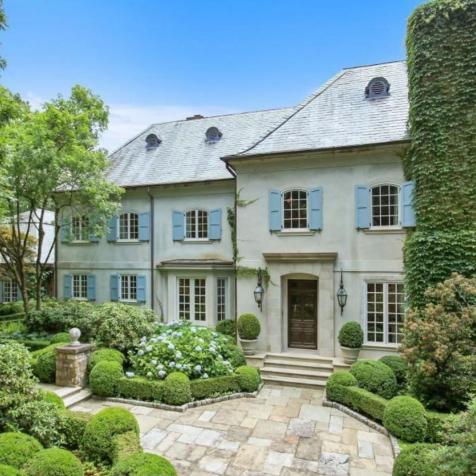 Courtyard Ideas and Pictures | Topics | HGTV