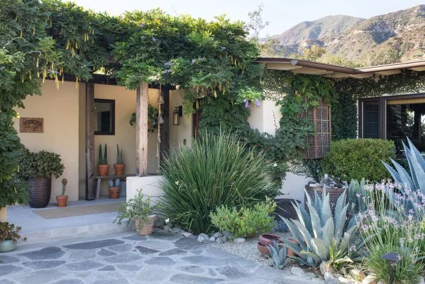 California Country Retreat Nestled in the Mountains | HGTV