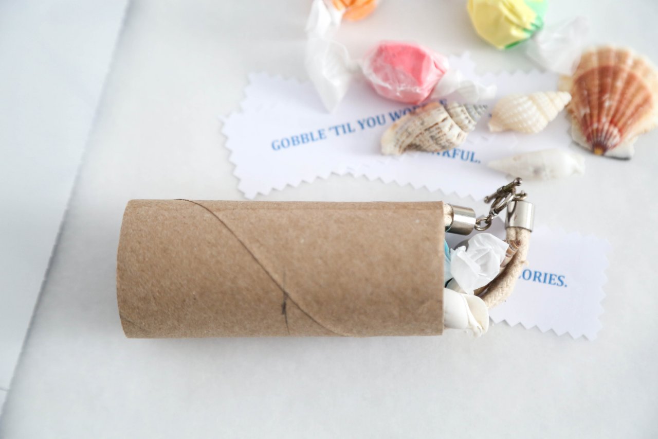 How to Make Party Crackers for Any Occasion | HGTV