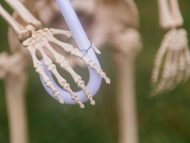 Funny Skeleton Poses For Halloween Decorating | Ideas for Posable and ...