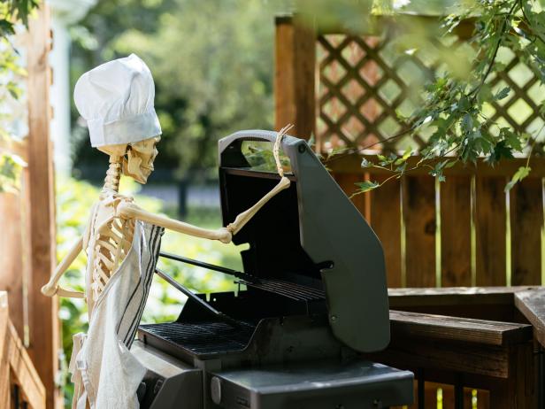 Funny Skeleton Poses For Halloween Decorating | Ideas for Posable and ...