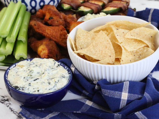 Easy Party Appetizer Sample Board Ideas | HGTV