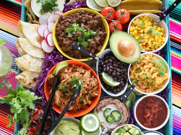 How to Plan a Taco Bar Party | HGTV