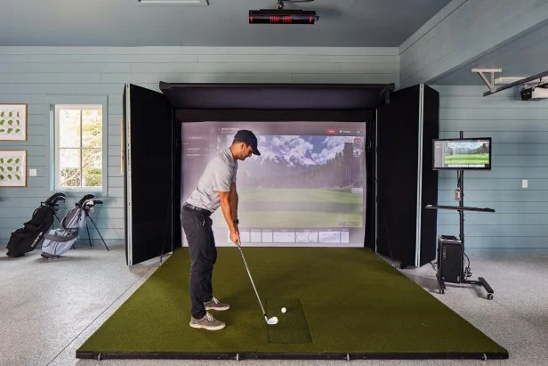 Putting Greens and Golf Simulators | HGTV