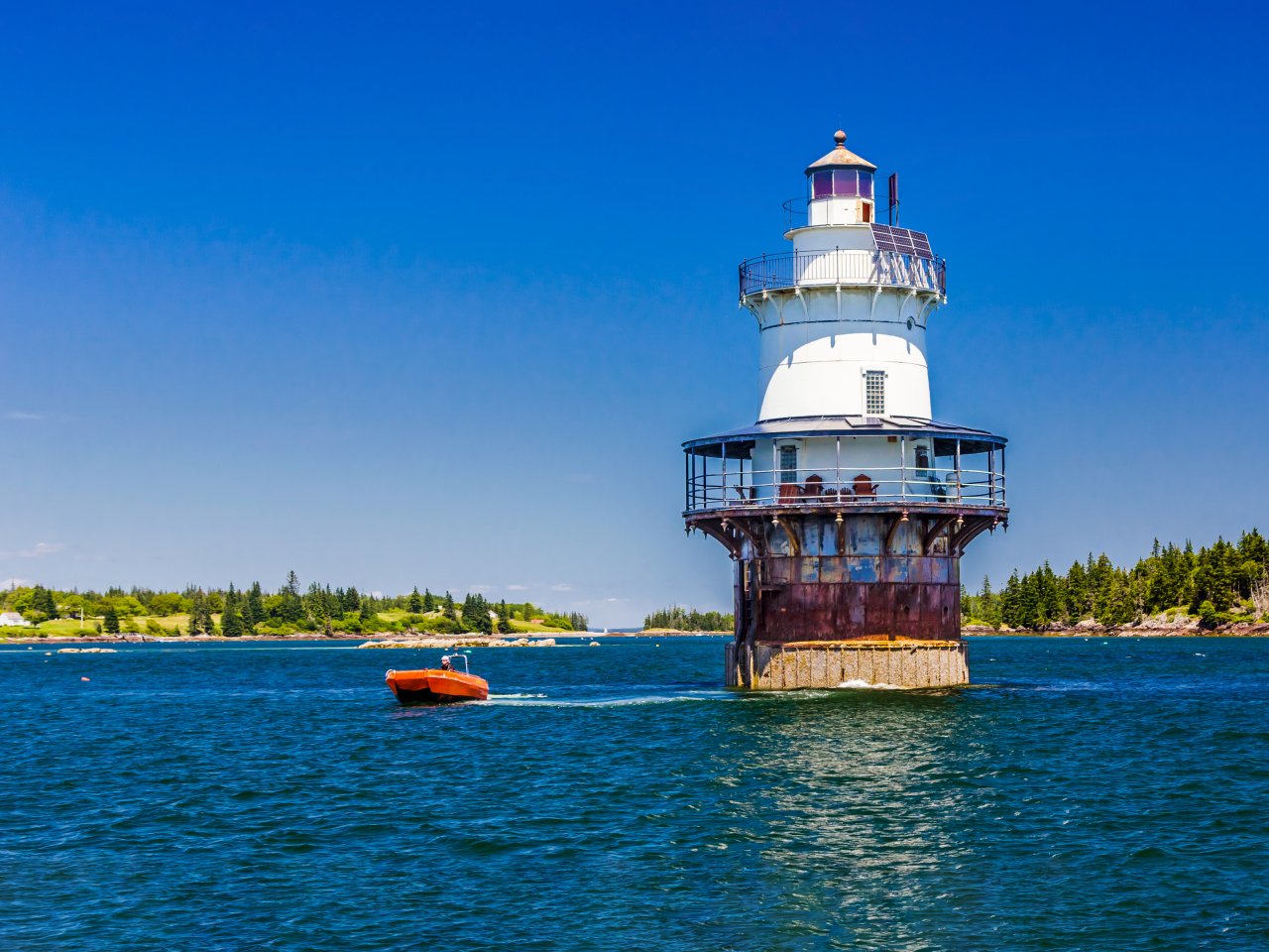 What It's Like to Live in a Lighthouse | HGTV