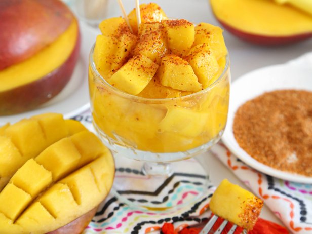 The Best Way to Cut a Mango | How to Tell When a Mango is Ripe | HGTV