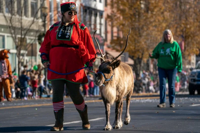 30 American Historic Homes, Museums and More Decorated for the Holidays ...