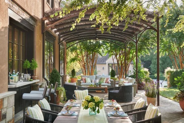 Enchanting Al Fresco Outdoor Entertaining Spot | HGTV
