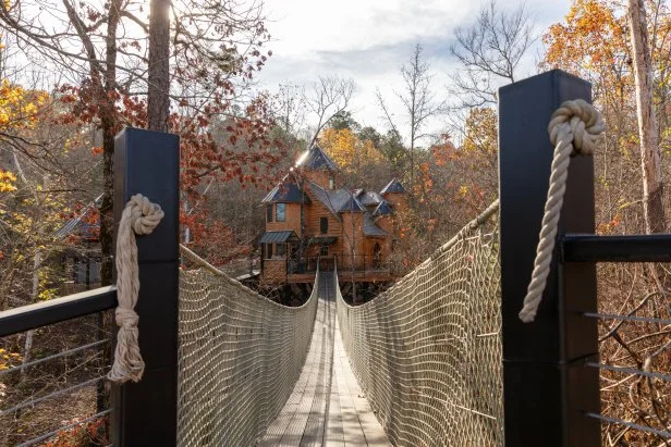 22 'Wild Vacation Rentals' You Can Book Right Now | HGTV