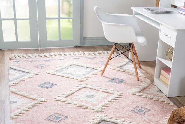 Budget-Friendly College Dorm Room Rugs | HGTV