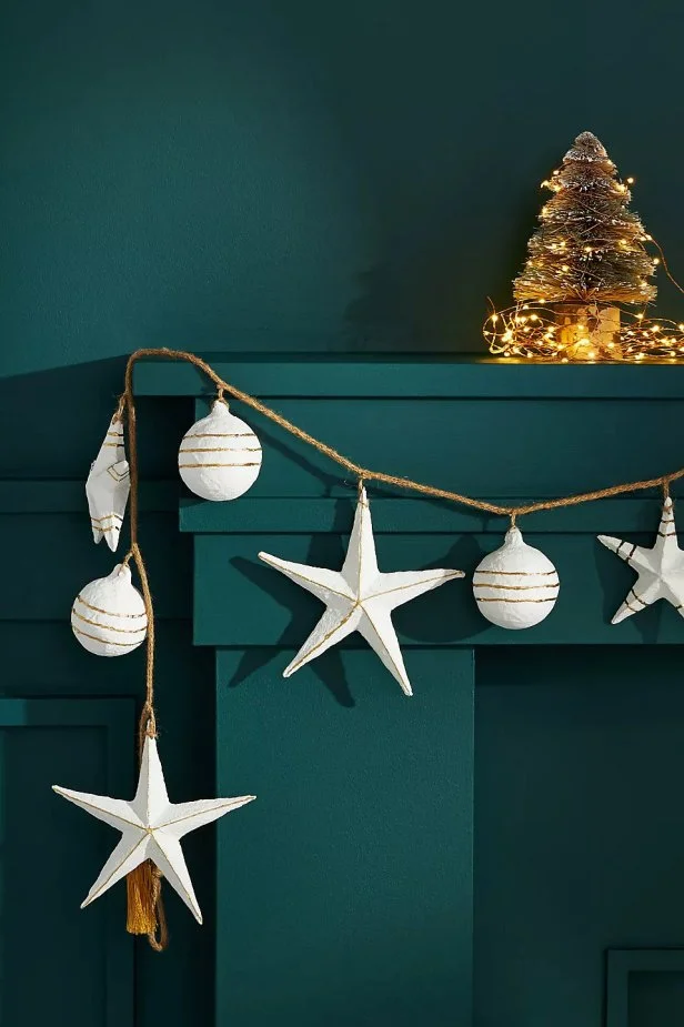 10 Best Christmas Garlands of 2021 | HGTV