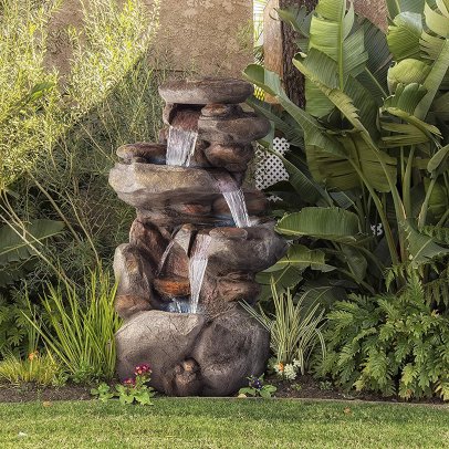 10 Best Outdoor Fountains and Backyard Water Features in 2023 | HGTV