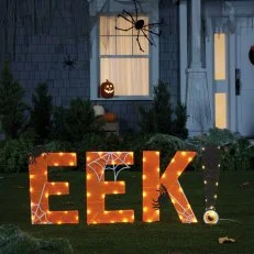 42 Best Outdoor Halloween Decorations in 2024 | HGTV