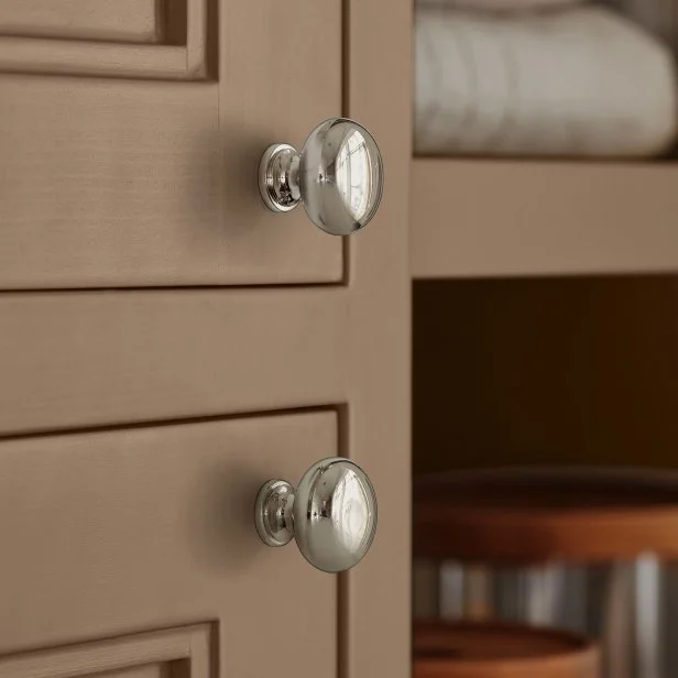 cabinet knobs lowes