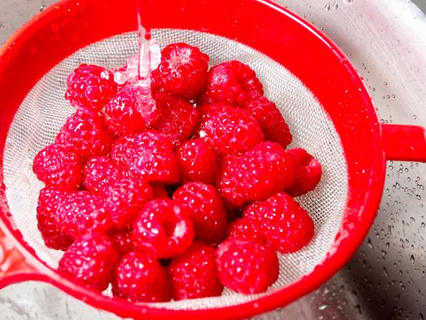 The Best Way to Store Raspberries | HGTV