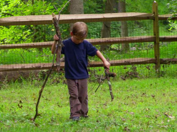 Creative Stick Sign for Kids Video | HGTV