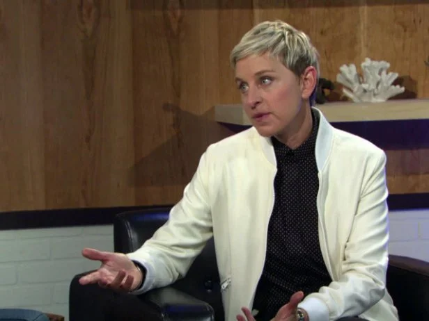 Ellen's Design Challenge: Featured Clip | HGTV