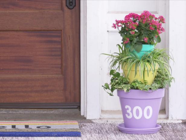 DIY Stacked House Number Planter Video | HGTV