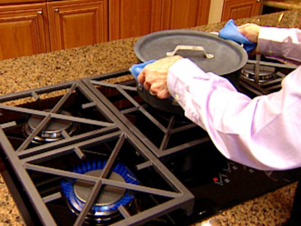 Smart Stoves Video | HGTV